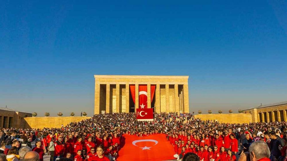 Mustafa Kemal Atatürk: Founder of Modern Türkiye - Motley Turkey